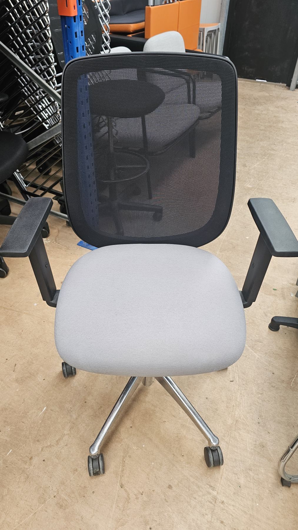 Verco mesh back swivel chair - Cornwall Office Furniture